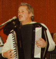 Accordion Articles - Malcolm Gee Obituary